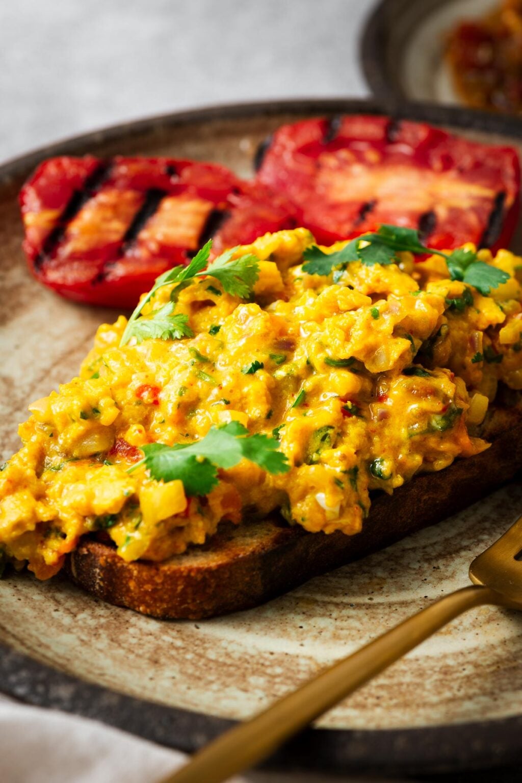 Akuri (Spiced Parsi Scrambled Eggs) - Non-Guilty Pleasures